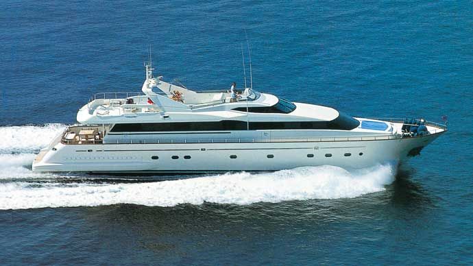 Price reduction to superyacht New Life at Ocean Independence